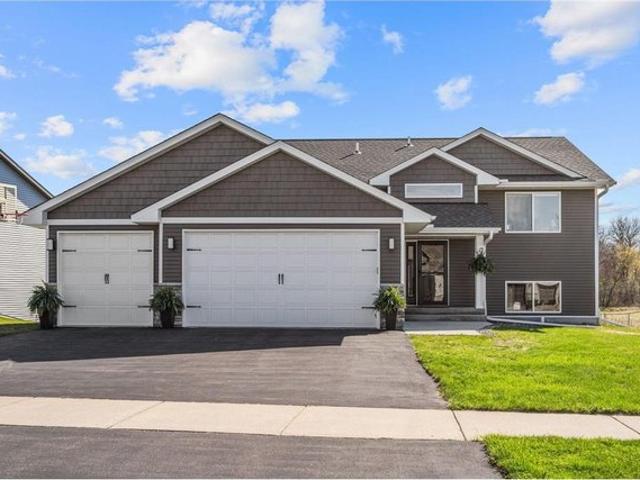 375 29th Ave SE, Saint Cloud, MN 56304