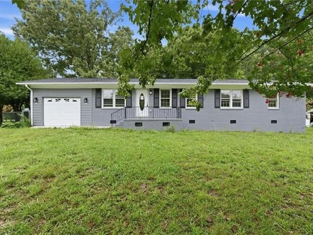 375 Curtis St, Ramseur, NC 27316