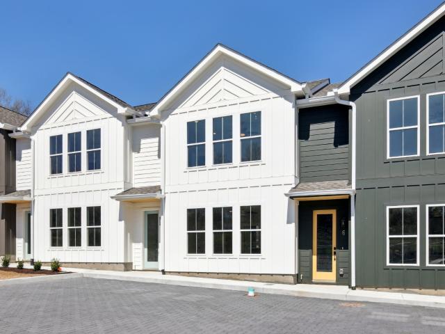 375 Archwood Dr