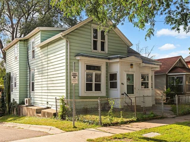 375 Erie Street 3 Bedroom Apartment for Rent at 375 Erie St, St. Paul, MN 55102 West Seventh