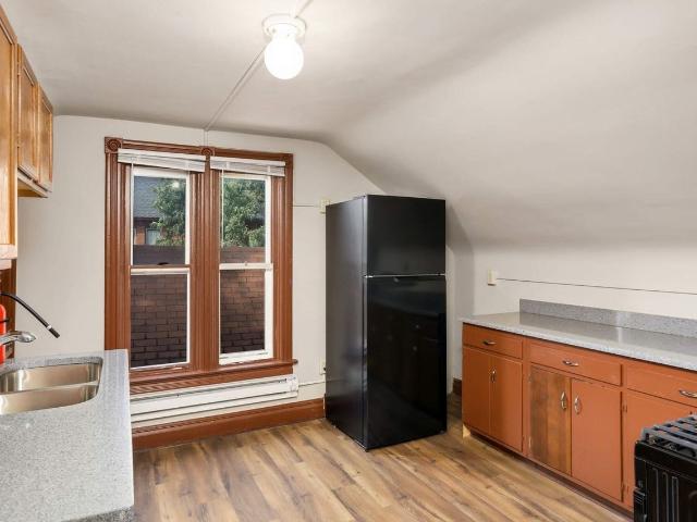 375 Erie Street 3 Bedroom Apartment for Rent at 375 Erie St, St. Paul, MN 55102 West Seventh