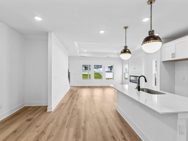 375 Kessel Street