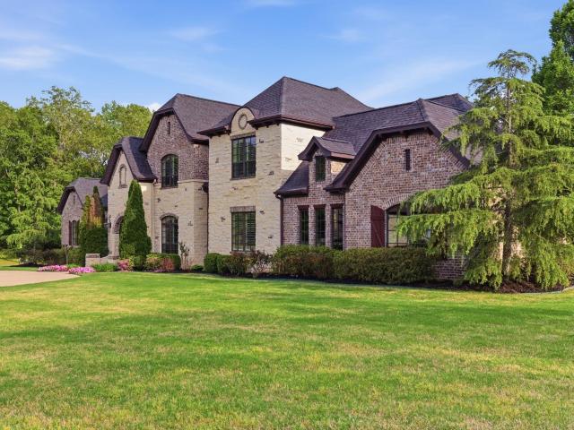 375 Hunters Chase Drive