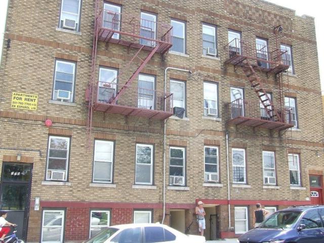 375 Madison Street