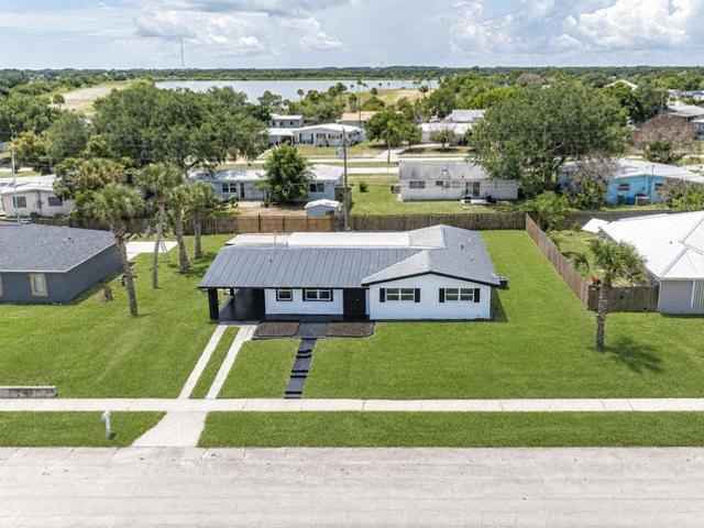 375 Manly Ave, Sebastian, FL 32958
