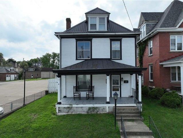 375 N Richhill St, Waynesburg, PA 15370