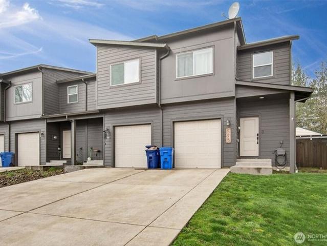 375 S 10th St, Kalama, WA 98625