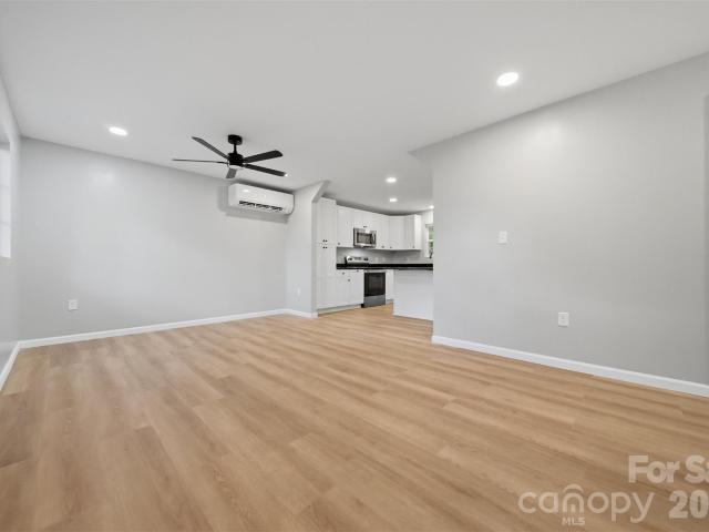 375 Shasta Lane SW