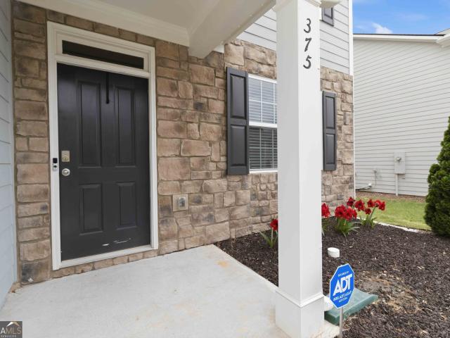 375 Starbuck Parkway