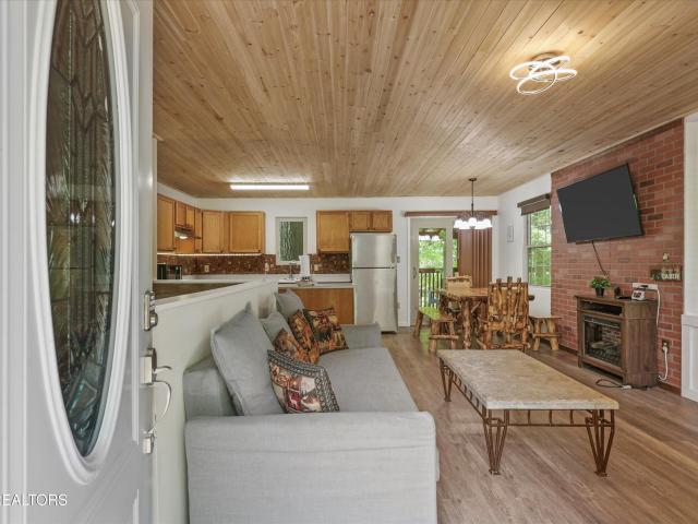 375 Sugar Mountain Way