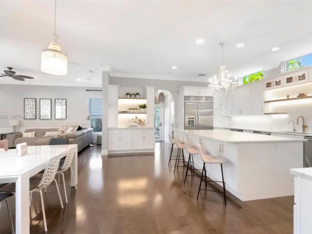 375 SW 16th St, Boca Raton, FL 33432 | MLS #A12047