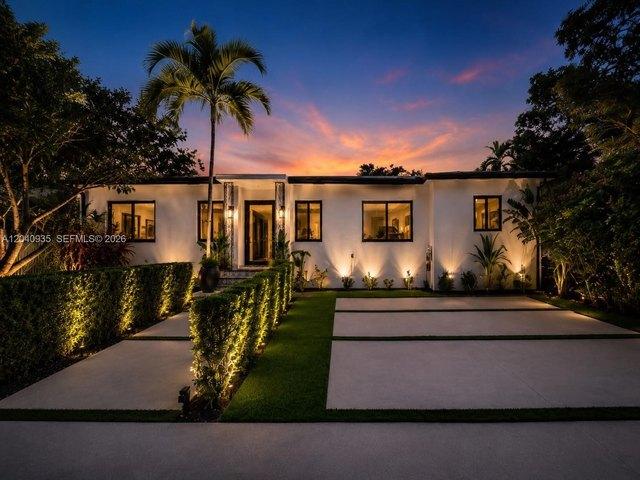 375 SW 32nd Rd, Miami, FL 33129