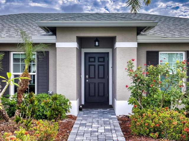 375 SW Vista Lake Drive, Port St Lucie, US, FL