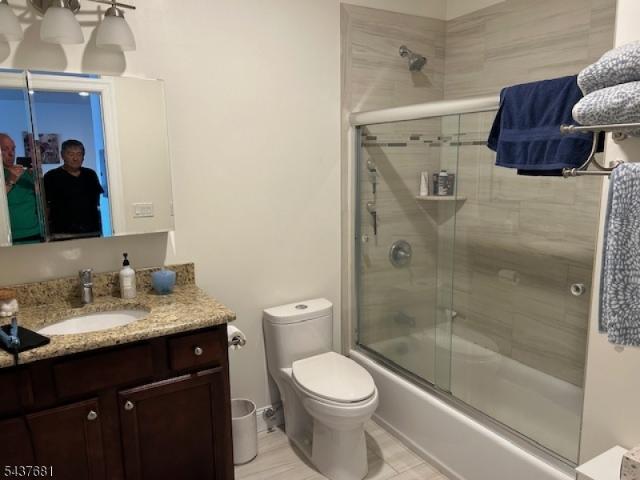 375 Park Ave # 202