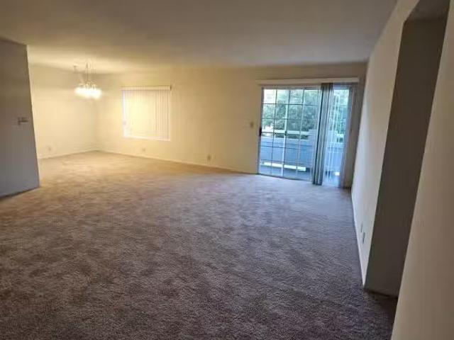 375 W Alameda Ave #209, Burbank, CA 91506