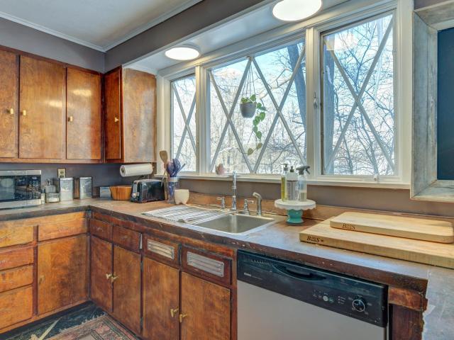 375 W Main St, Amsterdam, NY 12010 | MLS #202611