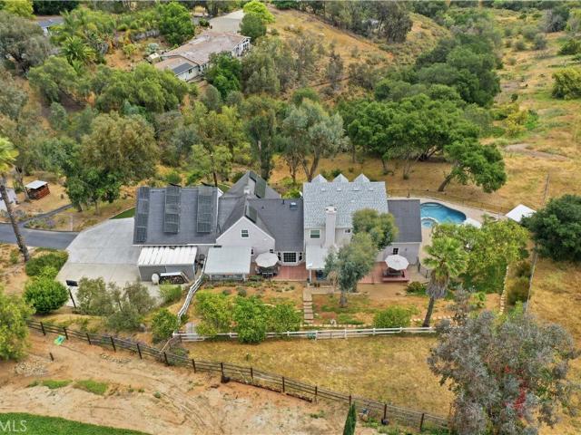 375 Woodland Hills Dr, Escondido, CA 92029 | MLS #SW26074