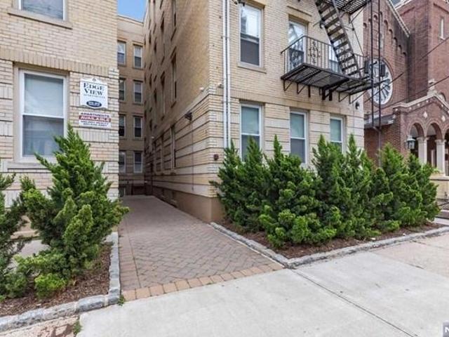 375 Undercliff Ave #2 Edgewater, NJ 07020