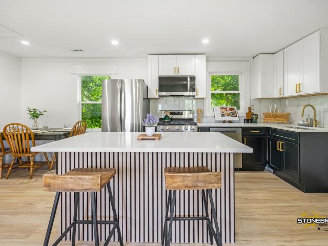37648 N Lake Vista Terrace