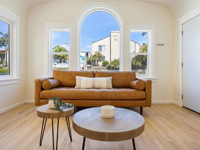 3764 Villa Terrace
