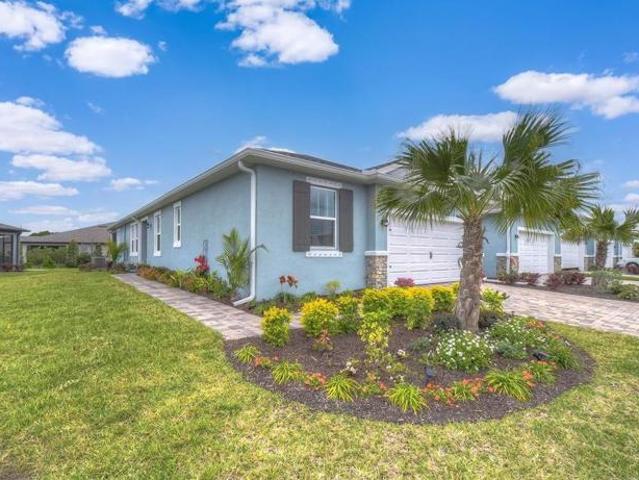 3765 Maxwell Park Dr, Sun City Center, FL 33573