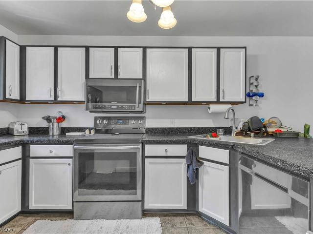 3765 Mercedes Place