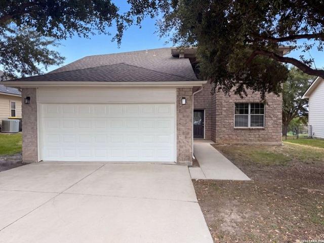 3765 Columbia Dr, Cibolo, TX 78108