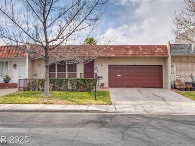 3767 Monument St, Las Vegas, NV 89121
