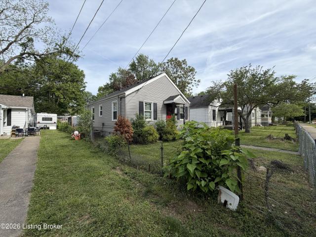 3767 Parthenia Ave