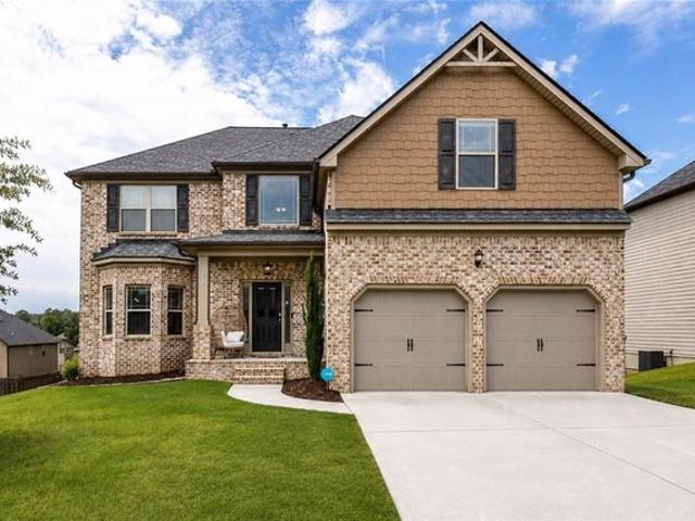 3769 Lake End Dr, Loganville, GA 30052