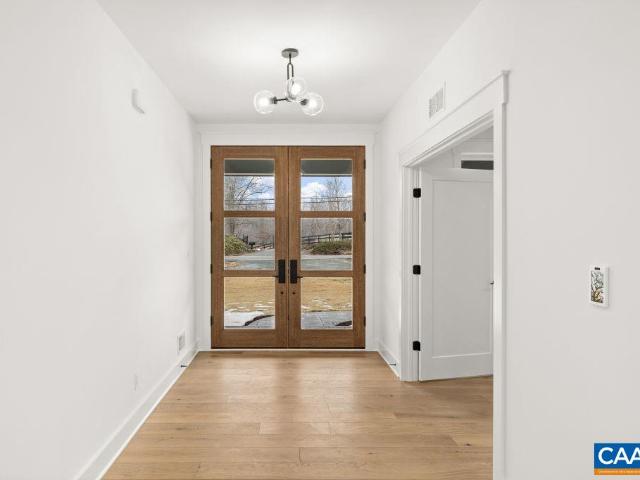 3769 stony point rd