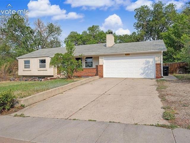3760 Catalpa Dr, Colorado Springs, CO 80907