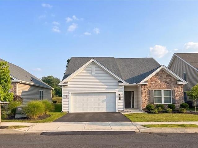 3760 Flounders Xing, Bethlehem, PA 18045