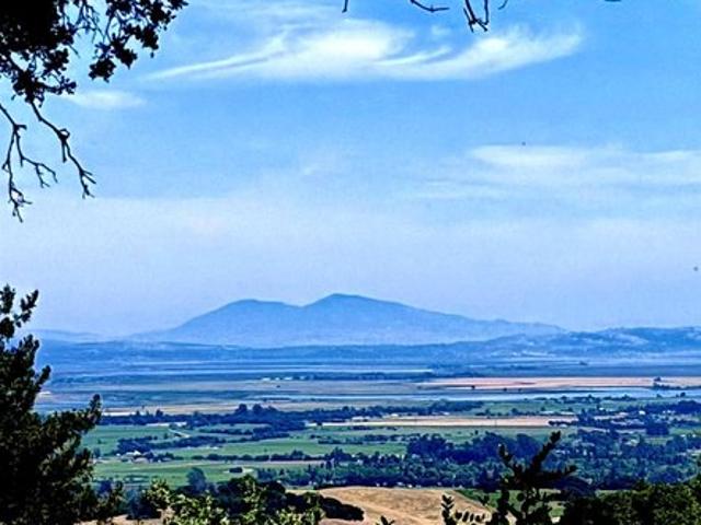 3760 Grove St, Sonoma, CA 95476