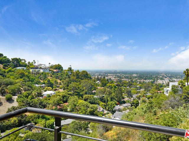 3761 Glenridge Dr, Sherman Oaks, CA 91423 | MLS #26668