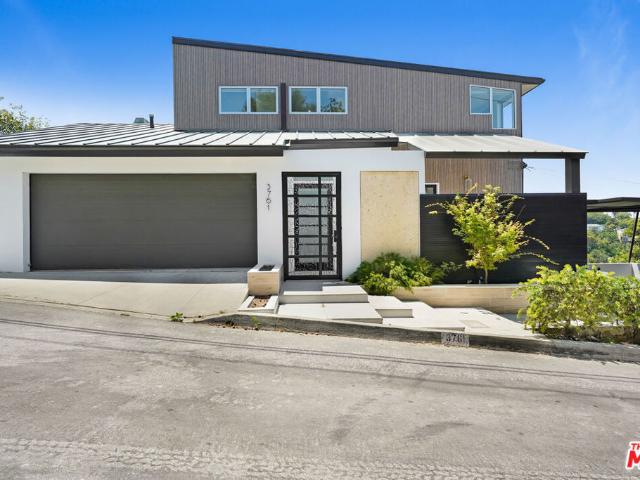 3761 Glenridge Drive