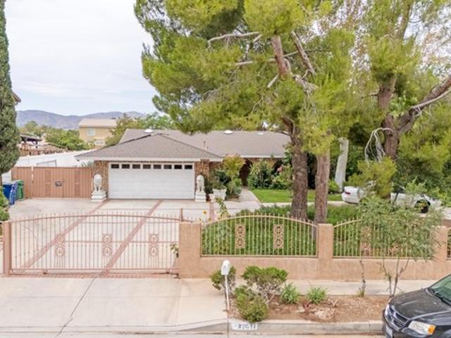 3761 th St E, Palmdale, CA 93550