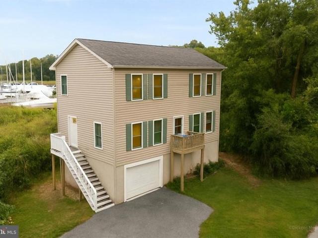 3762 Beach Drive Blvd, Edgewater, MD 21037