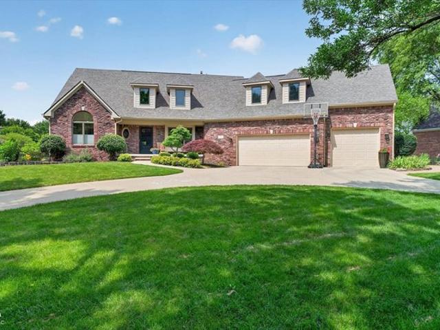 3762 Bent Tree Ln, Greenwood, IN 46143
