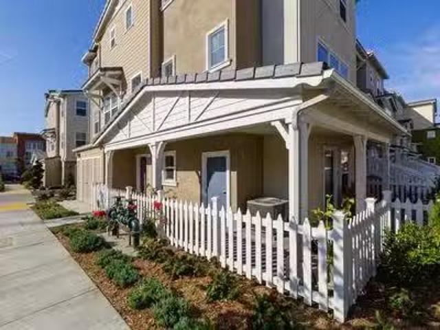 3763 Islander Walk, Oxnard, CA 93035