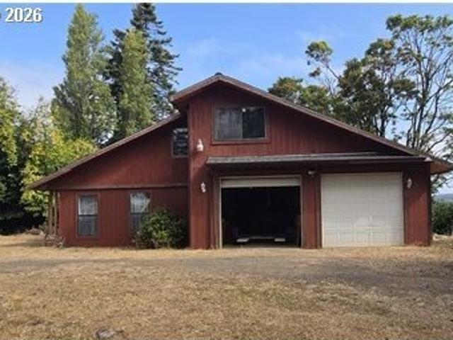 376 10th Ave, Coos Bay, OR 97420