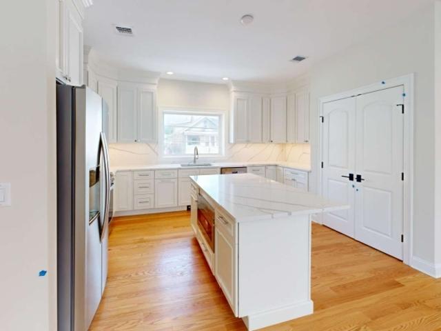 376 5Th Ave