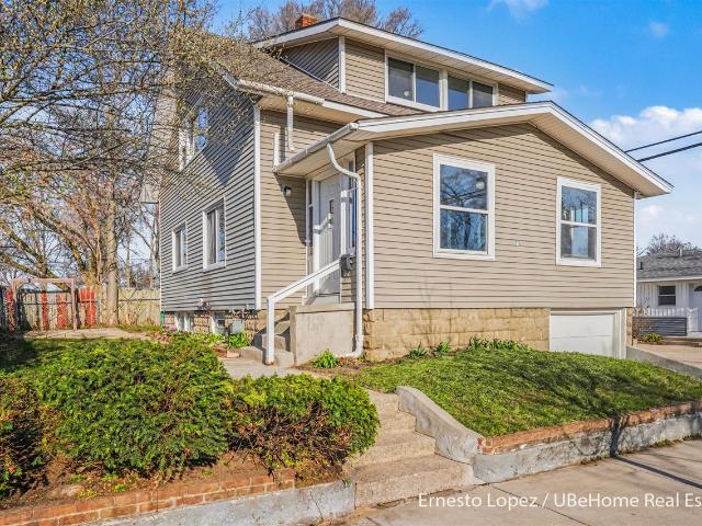 376 College Avenue