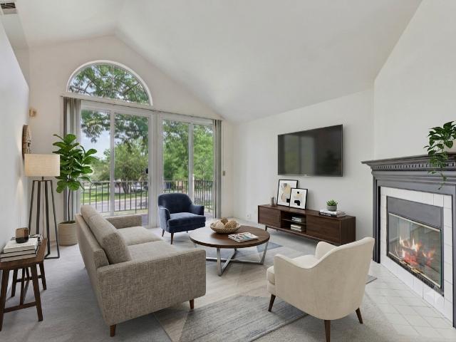 376 Ashford Circle # 3