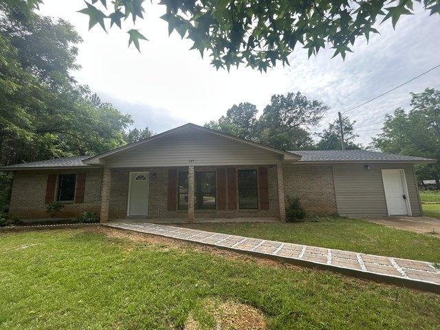 376 Belfontaine St, Houston, MS 38851