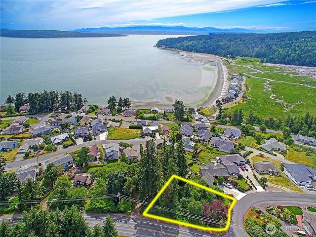 376 E Moana Dr, Camano Island, WA 98282 | MLS #2460