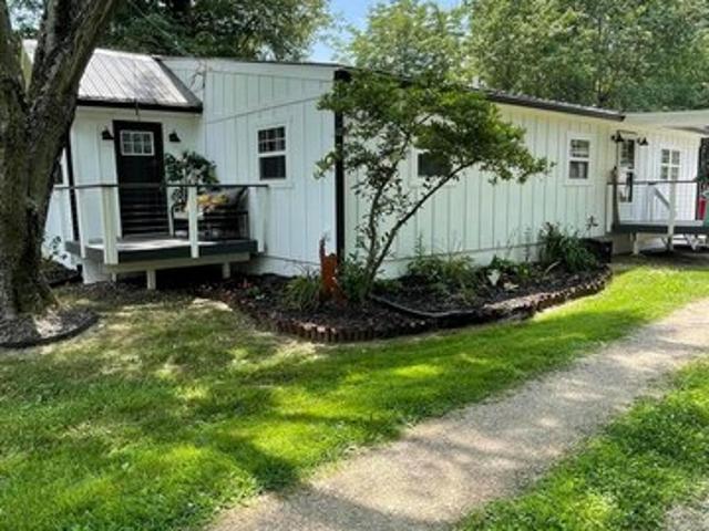 376 Merritt Rd SW, Pataskala, OH 43062