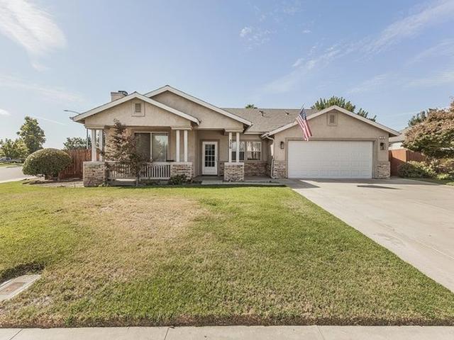 376 W Orange St, Kingsburg, CA 93631