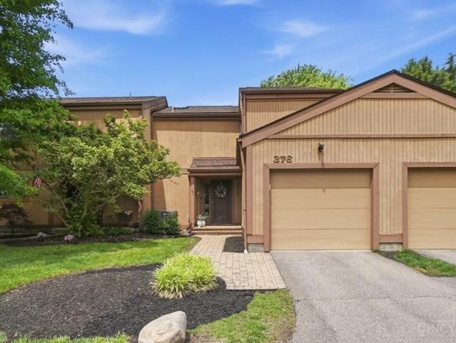376 Walnut Ln, Mason, OH 45040