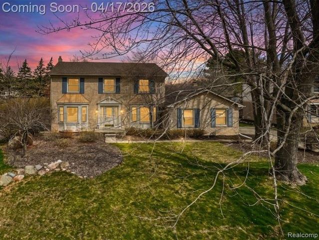 37764 Stableview Dr, Farmington Hills, MI 48335